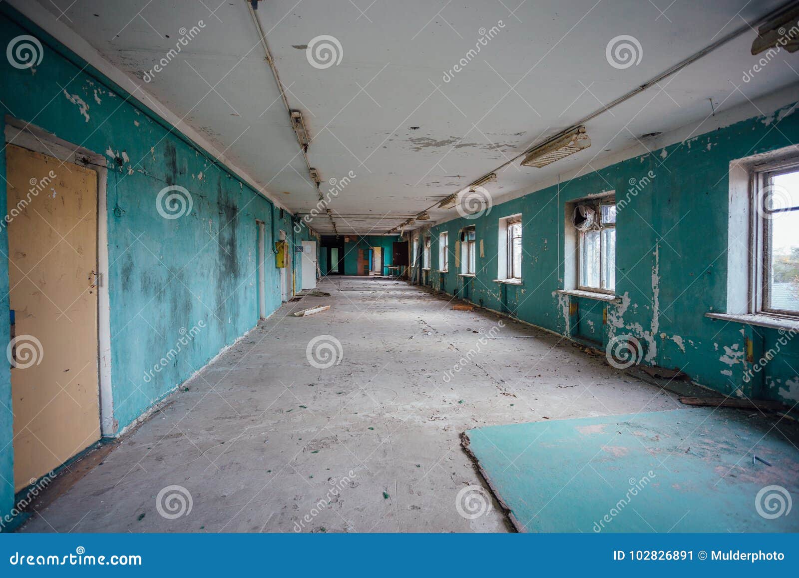 Empty Room. Abandoned Building Interior Stock Image - Image of decay ...