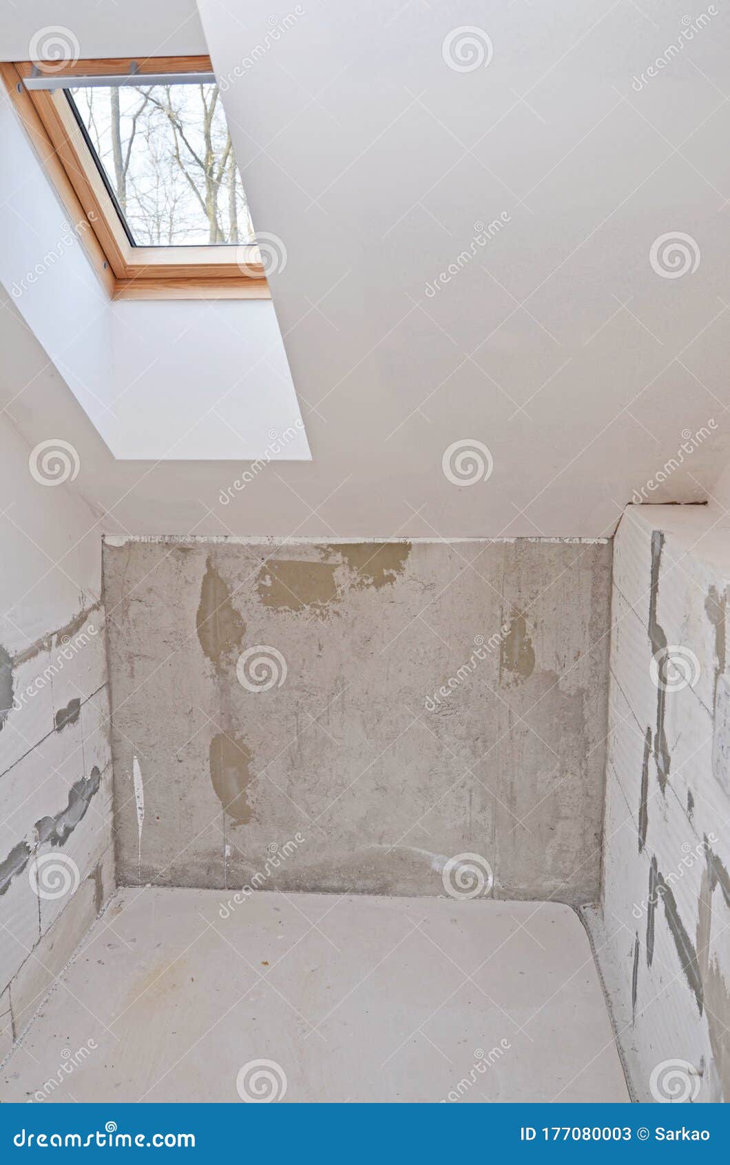 Empty Room Under Construction Stock Image - Image of empty, bricks ...