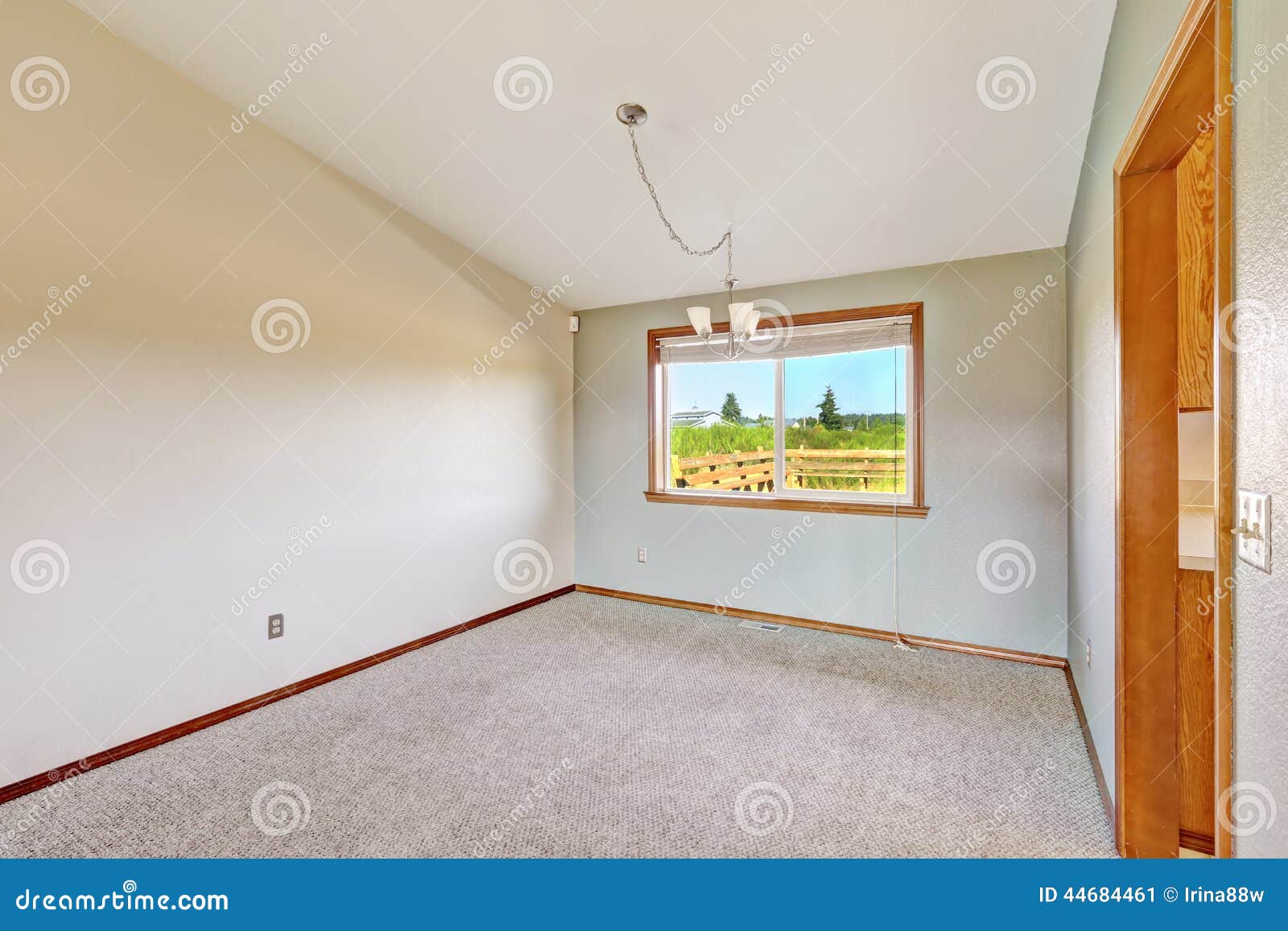 Empty Room with Vaulted Ceiling Stock Image - Image of countryside ...