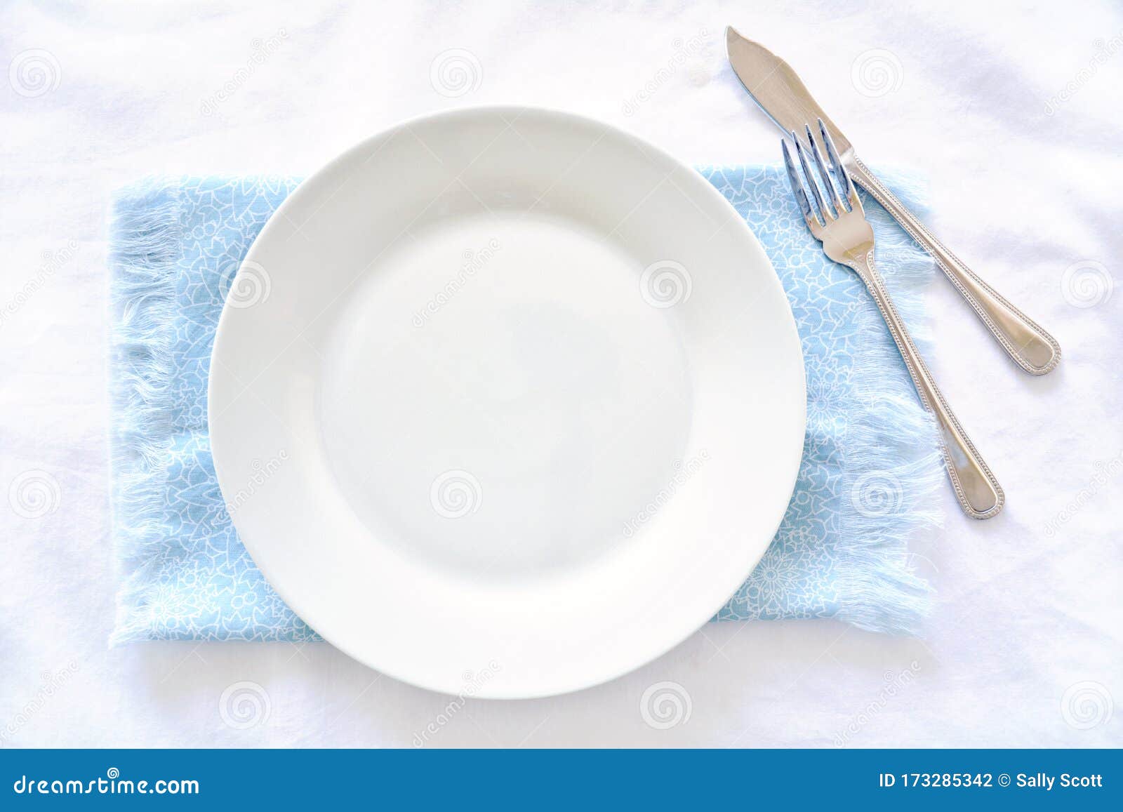 Empty Round White Plate from Above Stock Photo - Image of light, empty ...