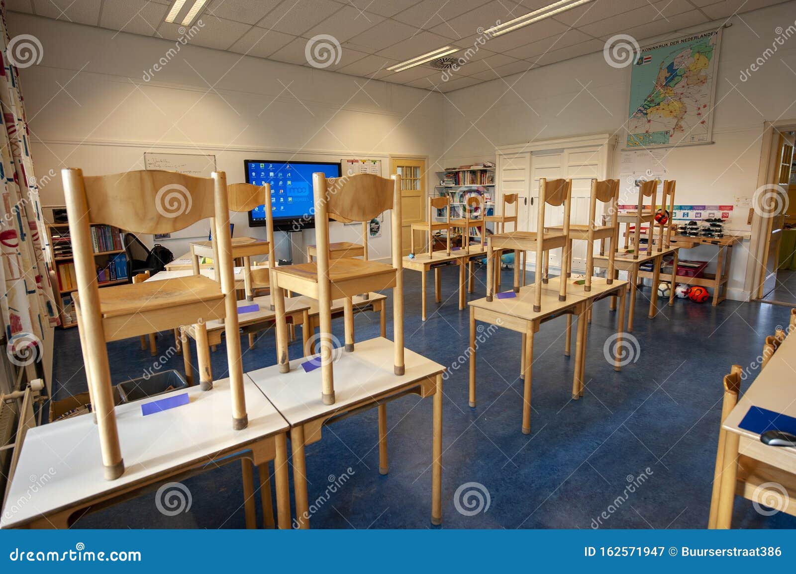 Empty Schoolclass of an Elementary School Editorial Photography - Image ...