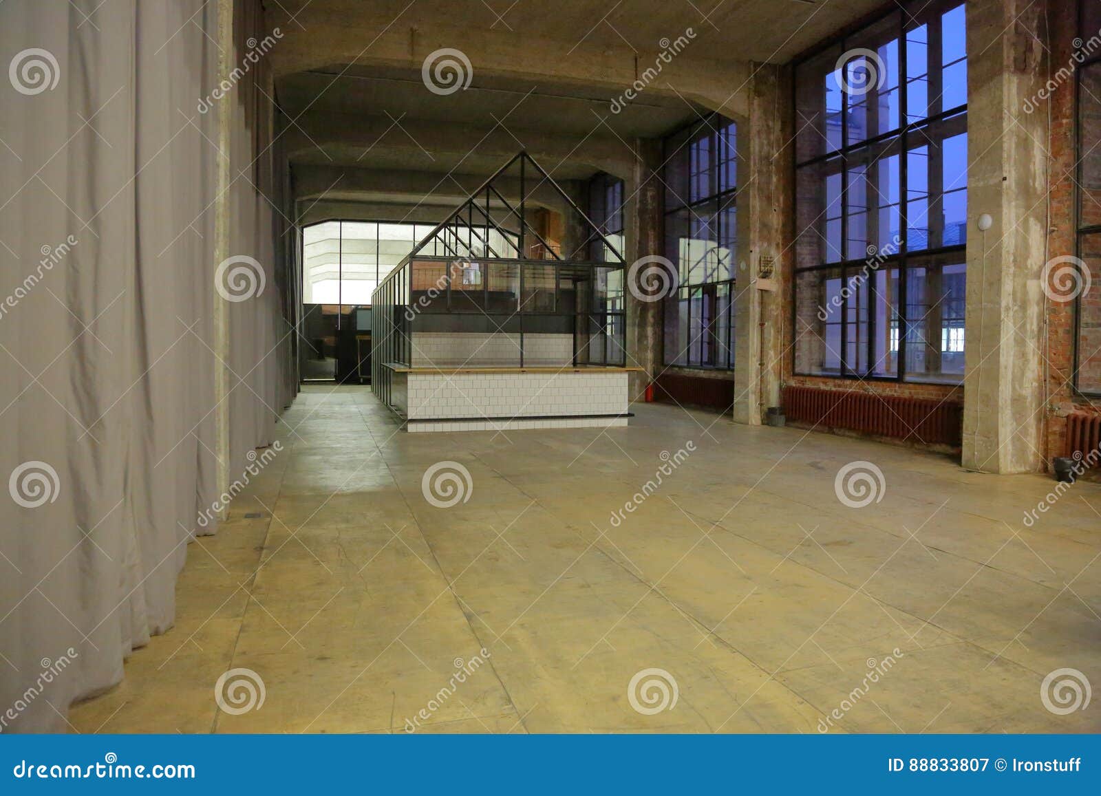 Empty Showroom without Finishing Stock Image - Image of exhibition ...