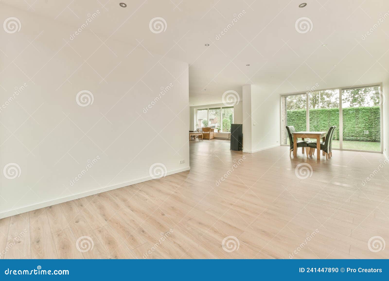 An empty sitting room stock photo. Image of decor, empty - 241447890