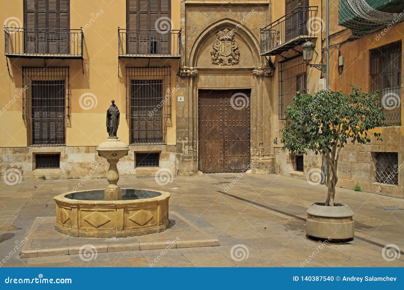 Empty Small Square in Old Town of Valencia Editorial Image - Image of ...