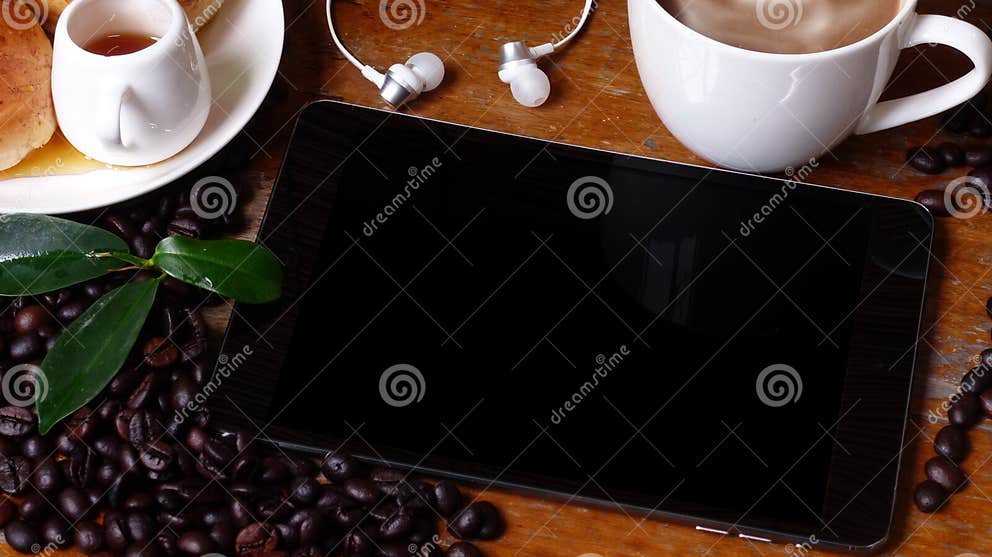 The IPad Has a Blank Screen, Suitable for Text Input and the Morning ...