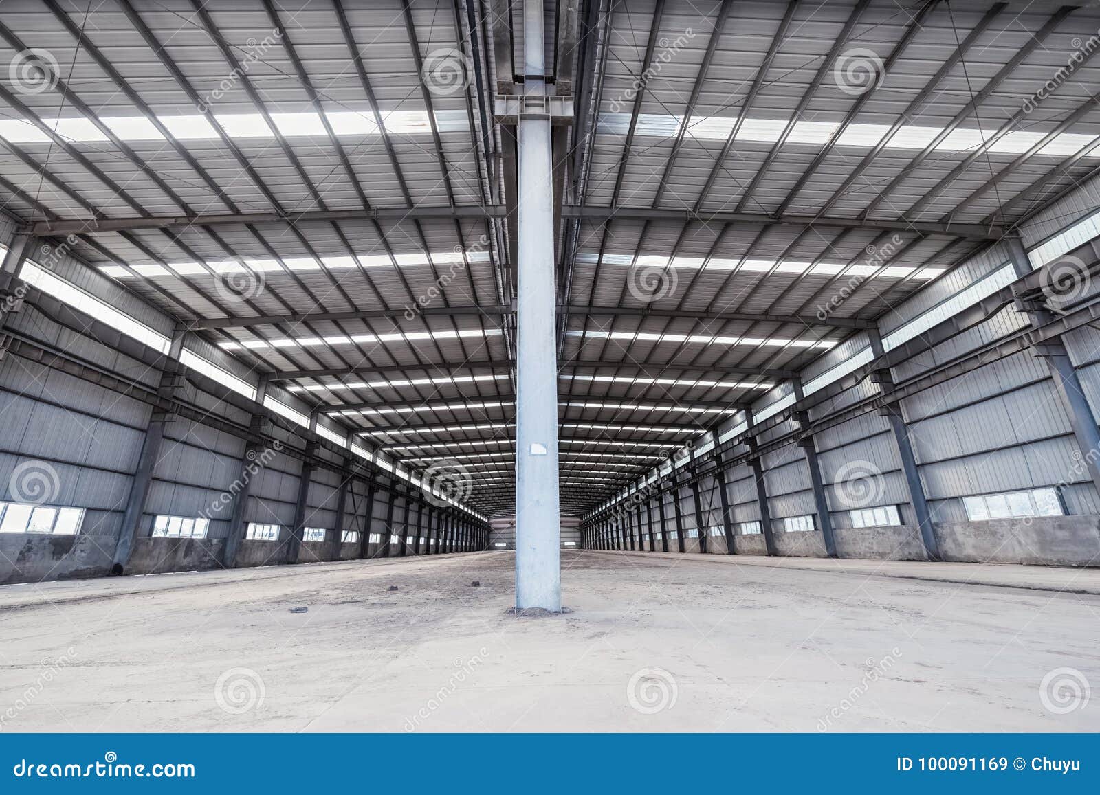 Empty Steel Structure Warehouse Stock Image - Image of factory, floor ...
