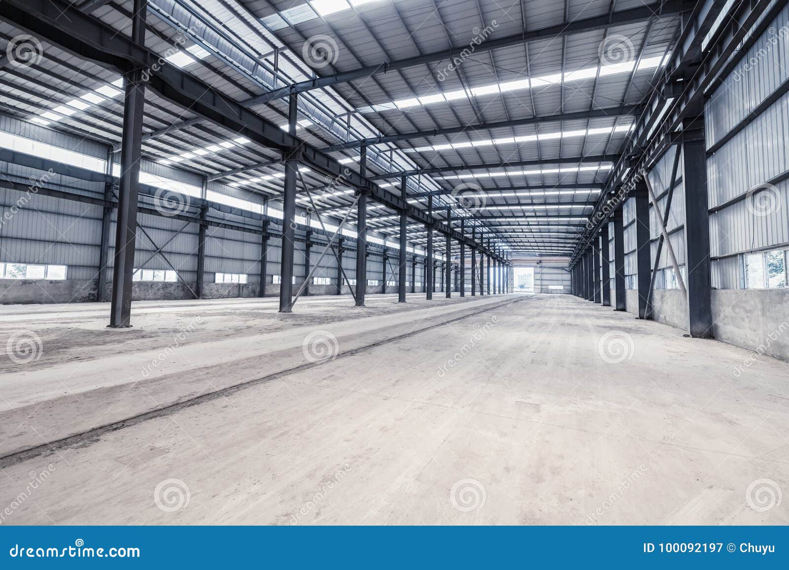 Empty Steel Structure Warehouse Stock Image - Image of garage ...