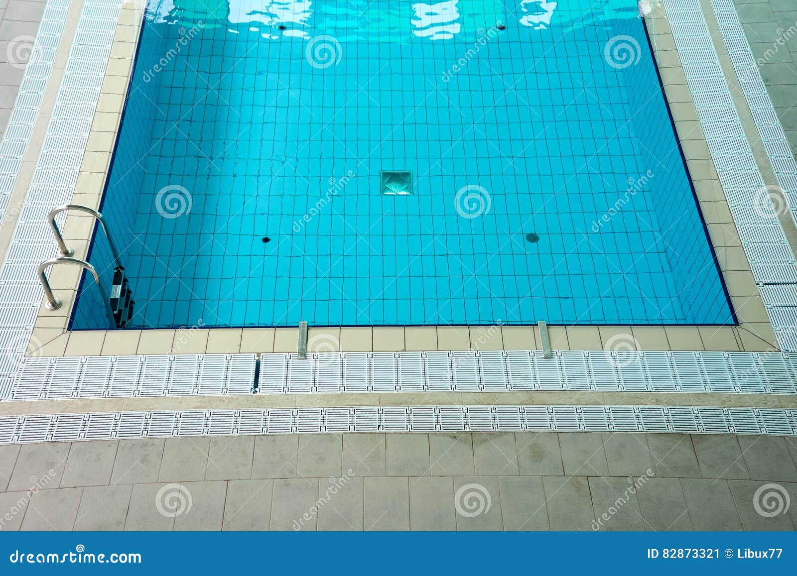 Empty Swimming pool stock image. Image of home, pool - 82873321