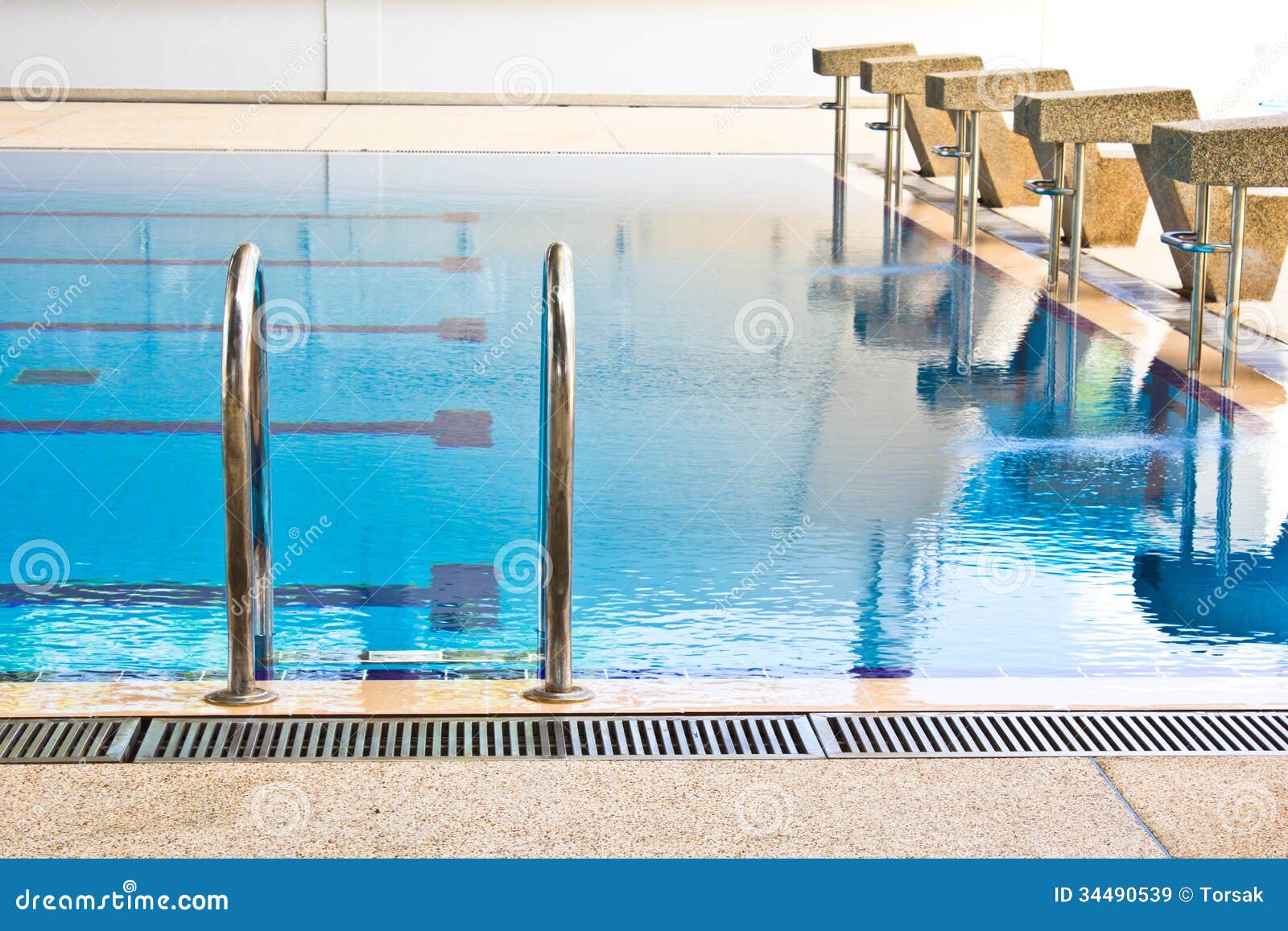 Empty swimming pool stock image. Image of clear, contest - 34490539