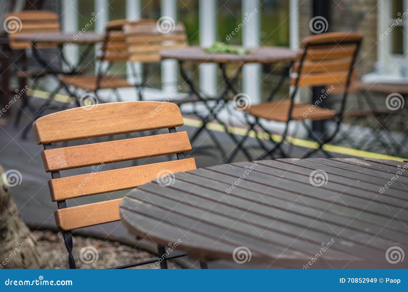 Empty Table Outside Local Cafe Stock Image - Image of dining, cafeteria ...