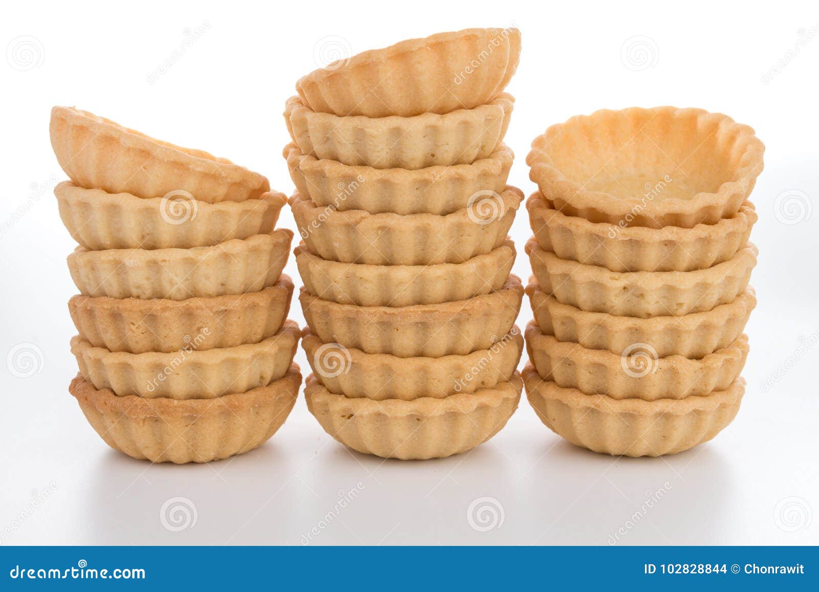 Empty tart shell isolated stock photo. Image of eating - 102828844