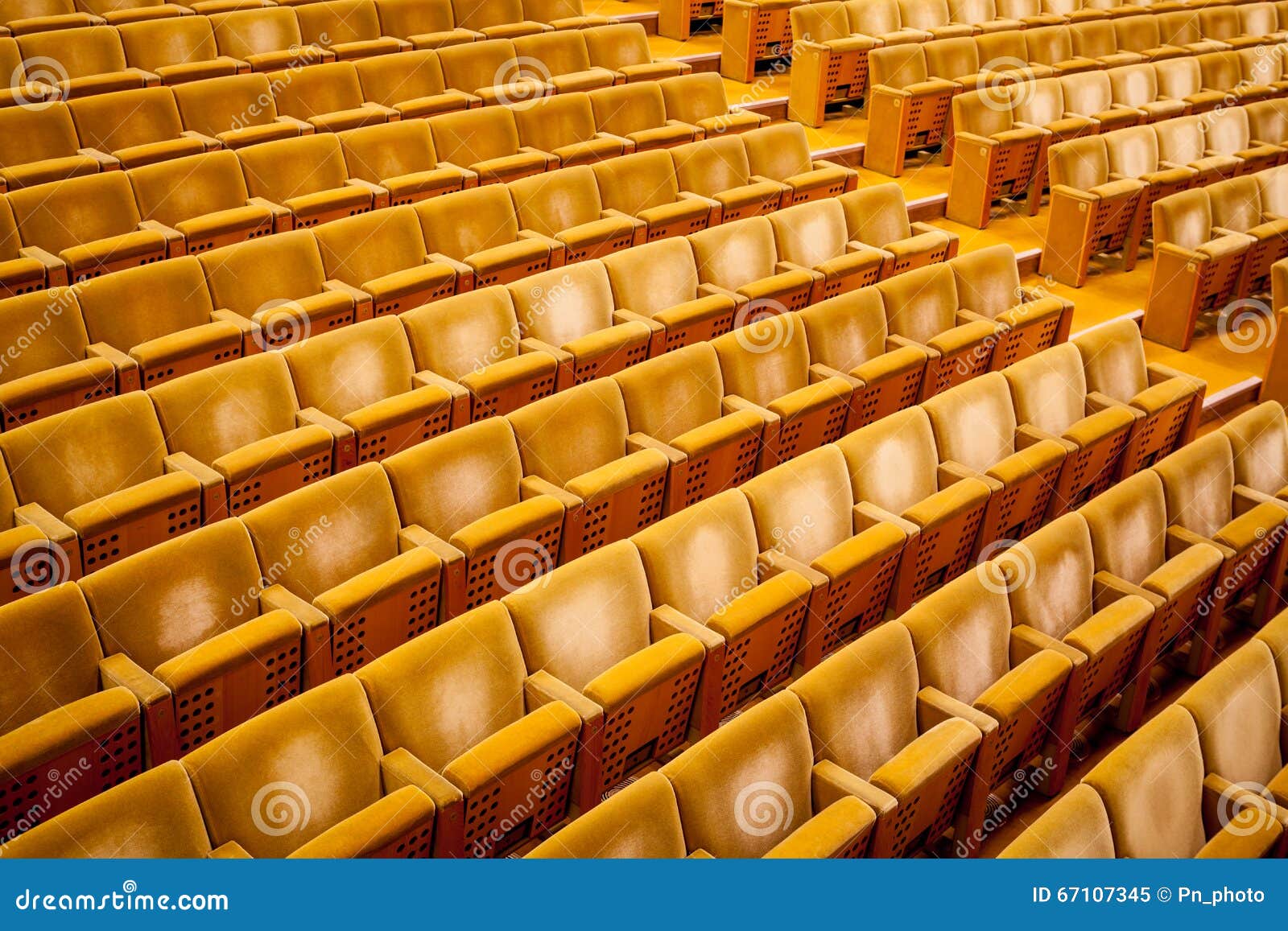 Empty Theater - Stock Image Stock Image - Image of music, indoor: 67107345