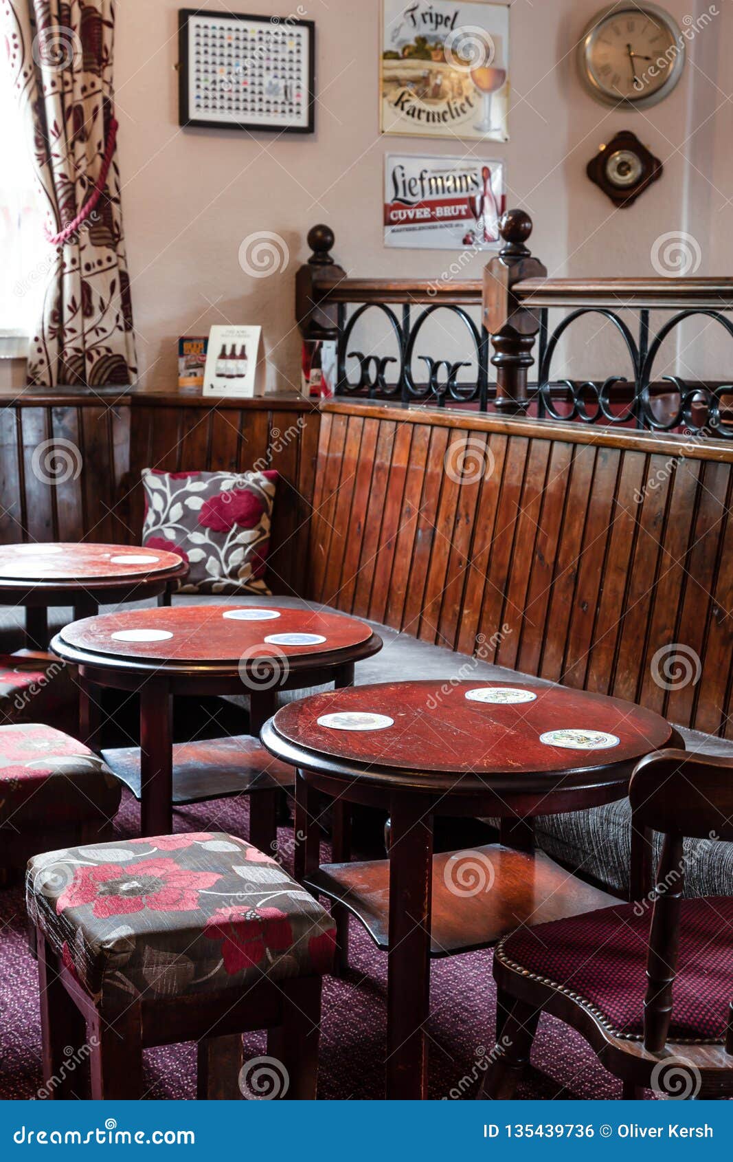 Traditional British Pub Interior Editorial Photo - Image of english ...