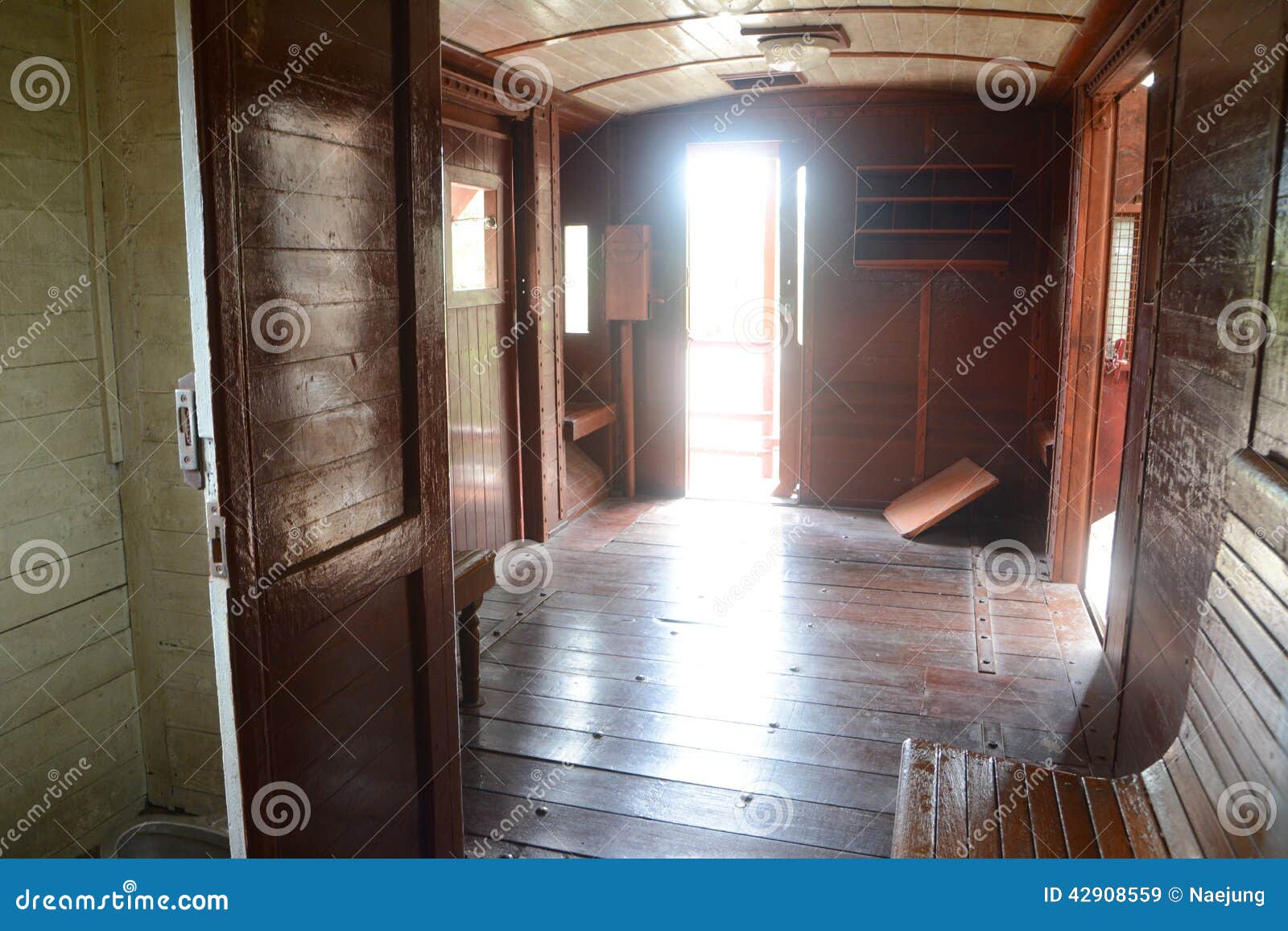 Empty train bogies stock image. Image of deserted, empty - 42908559