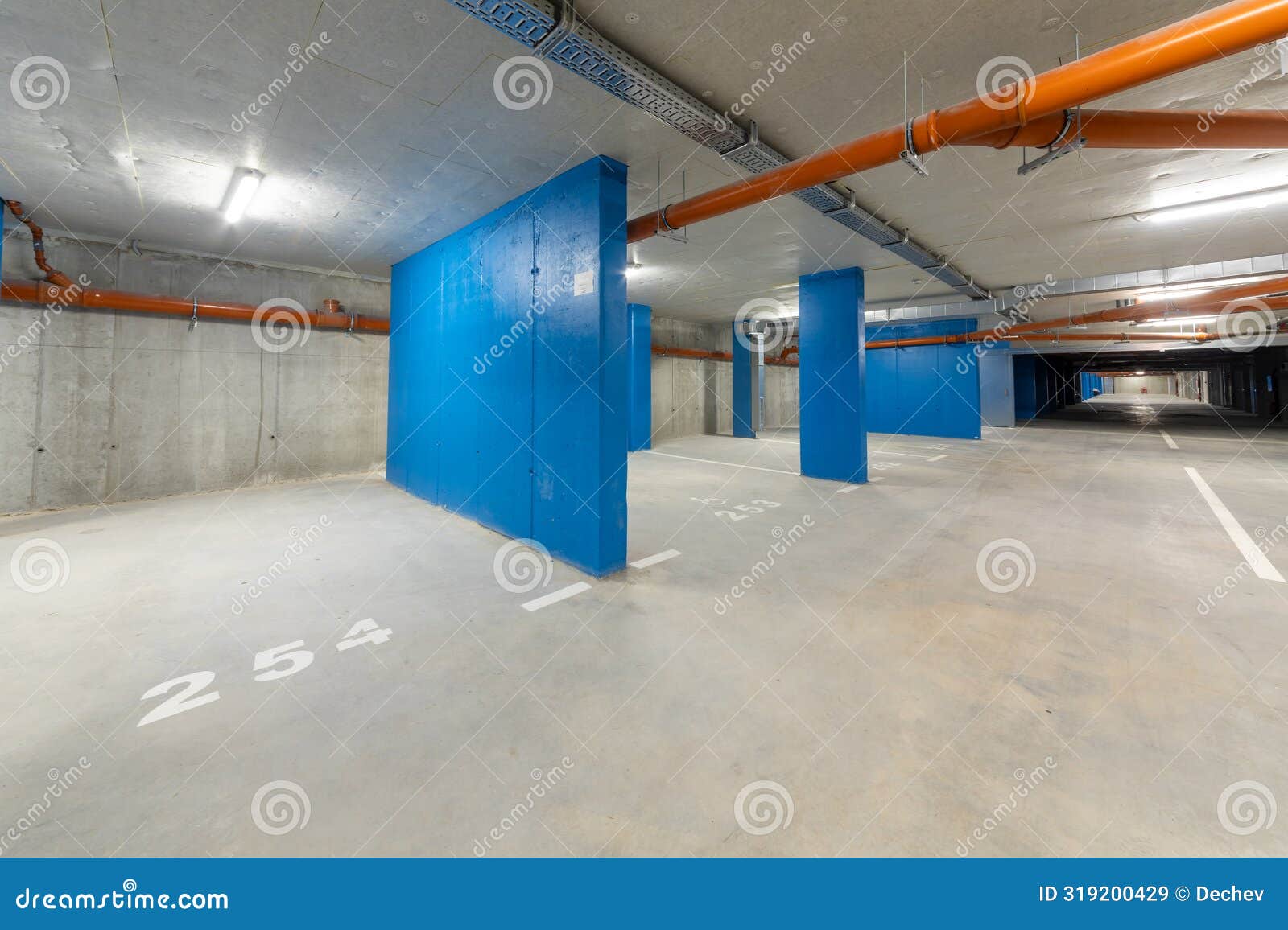Empty Underground Parking Lot or Garage Interior Stock Image - Image of ...