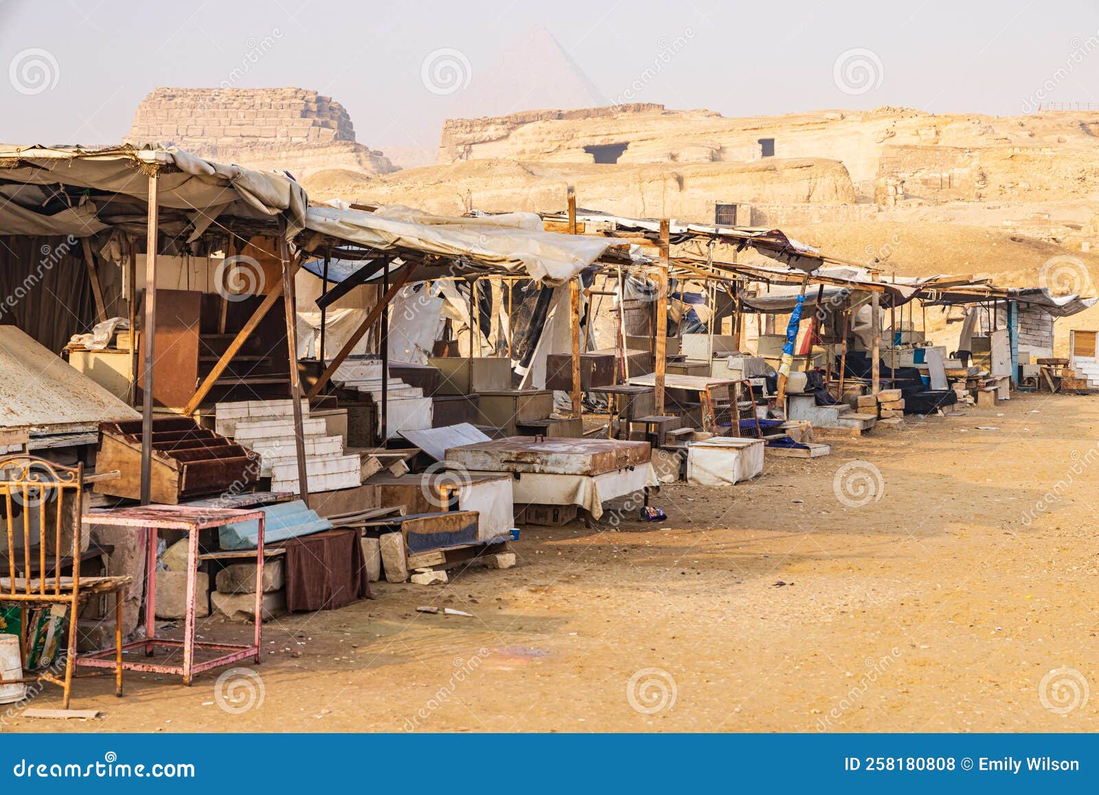 Empty Vendor Souvenir Stalls at the Pyramids in Giza, Egypt Stock Photo ...