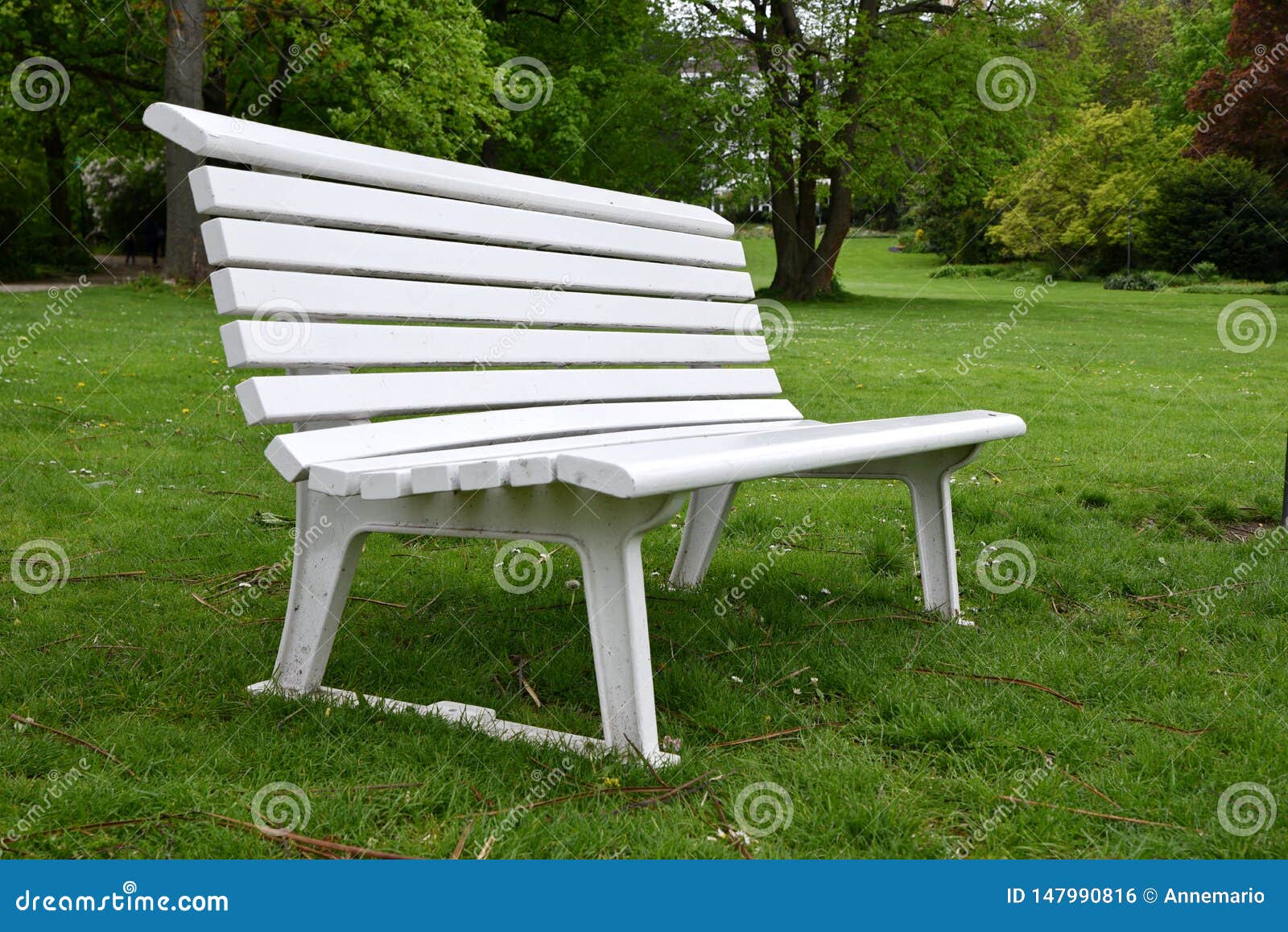 Empty white bench stock photo. Image of background, wait - 147990816