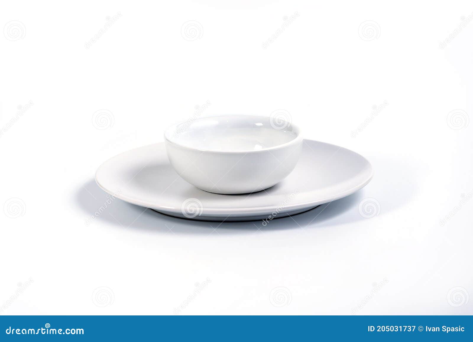 Empty Plate Isolated on White Background Side View Stock Image - Image ...