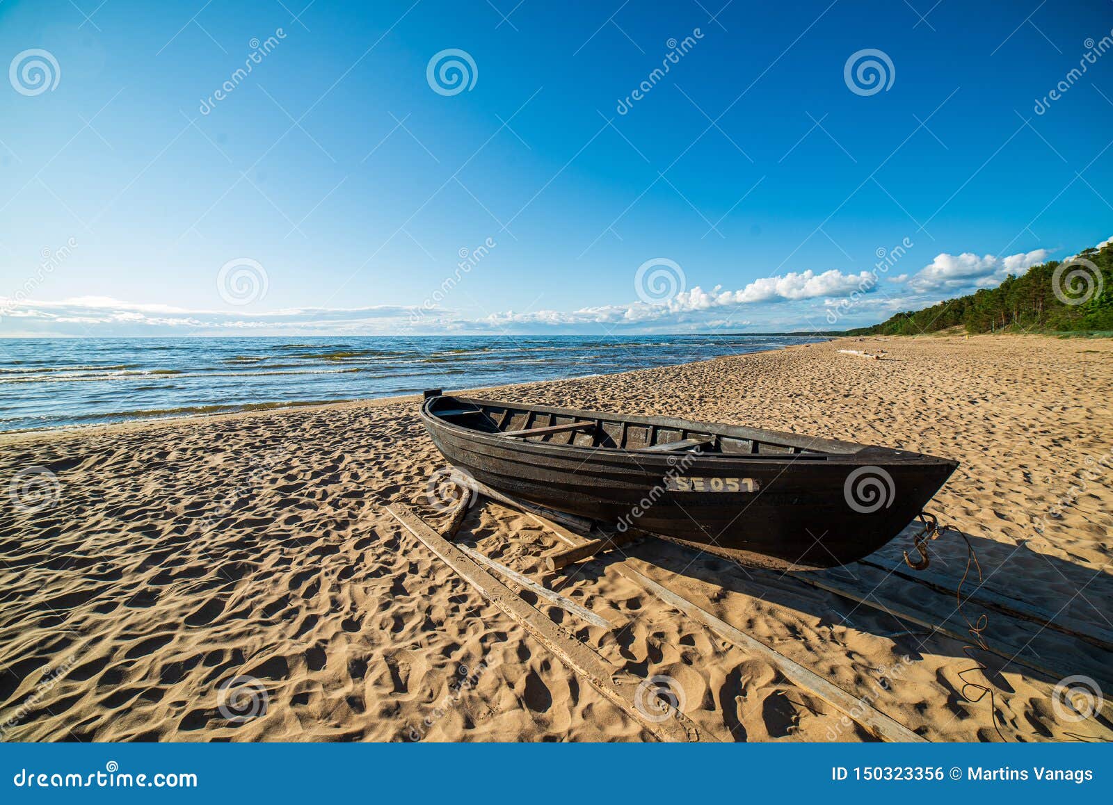 Empty White Sand Beach with No People with Boat Stock Photo - Image of ...