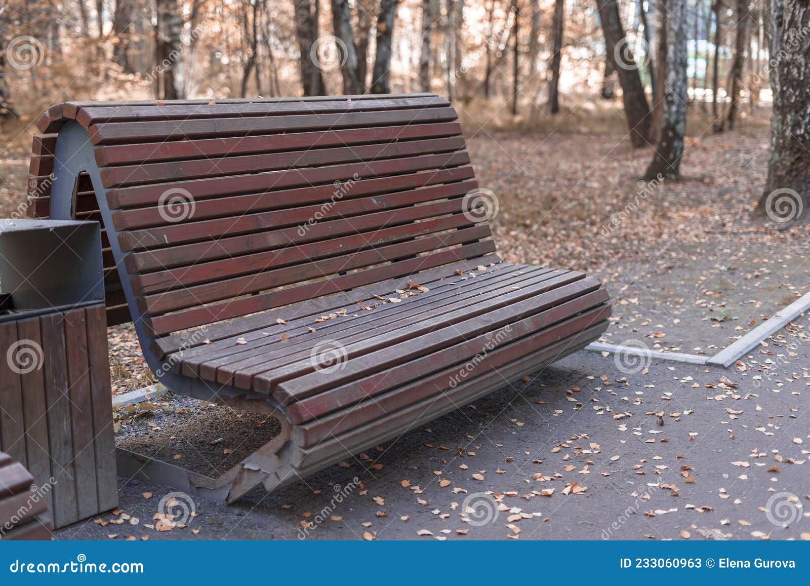Empty Bench in Autumn Park, Leaf Fall Stock Image - Image of relax ...