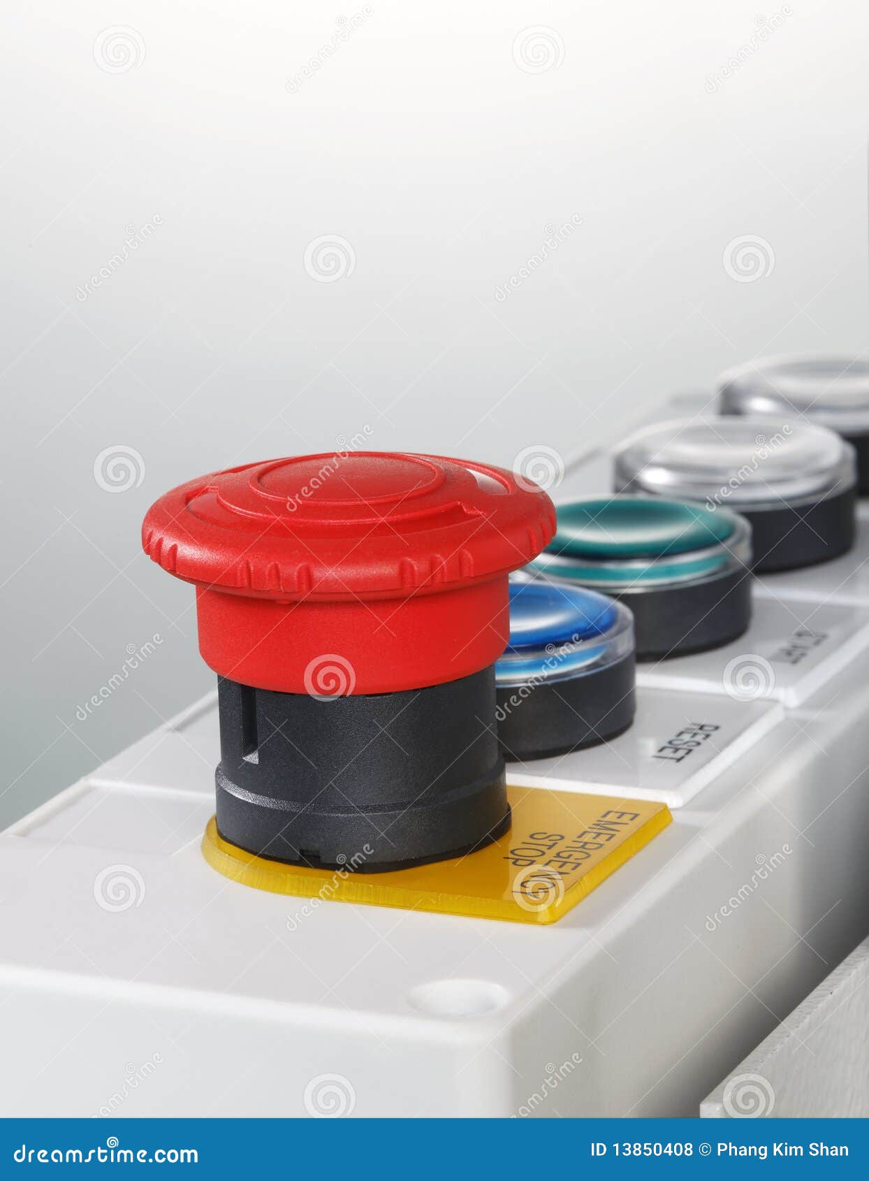 Emrgency stop stock photo. Image of assistance, urgency - 13850408