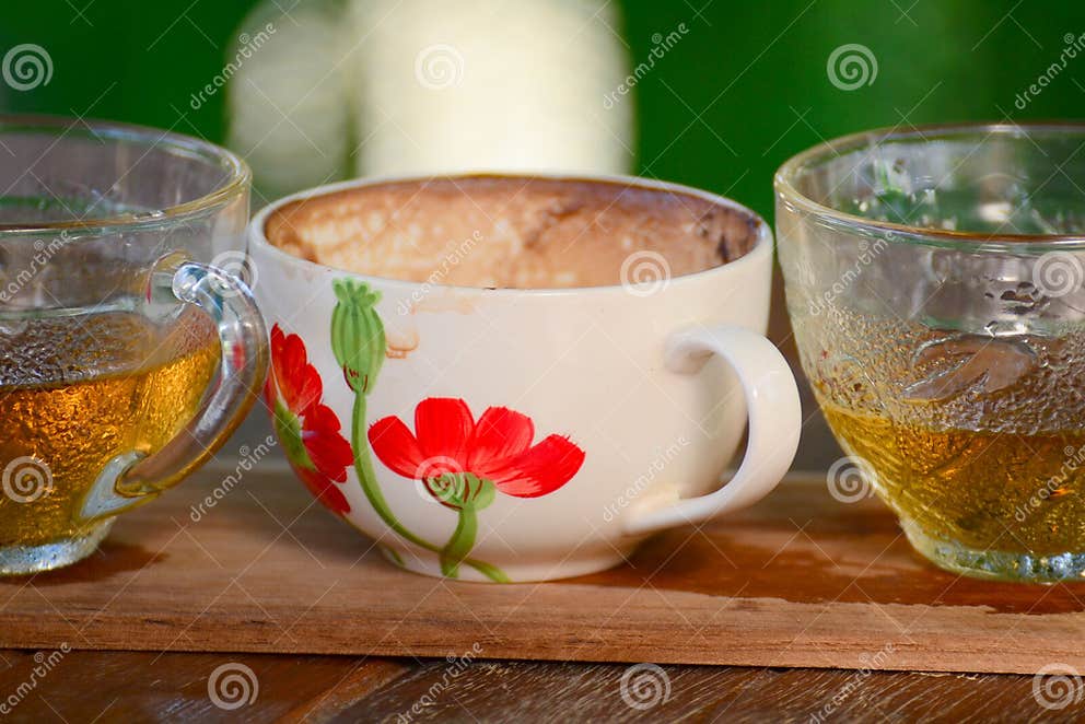 Emty cup stock image. Image of coffee, table, kitchen - 37813281