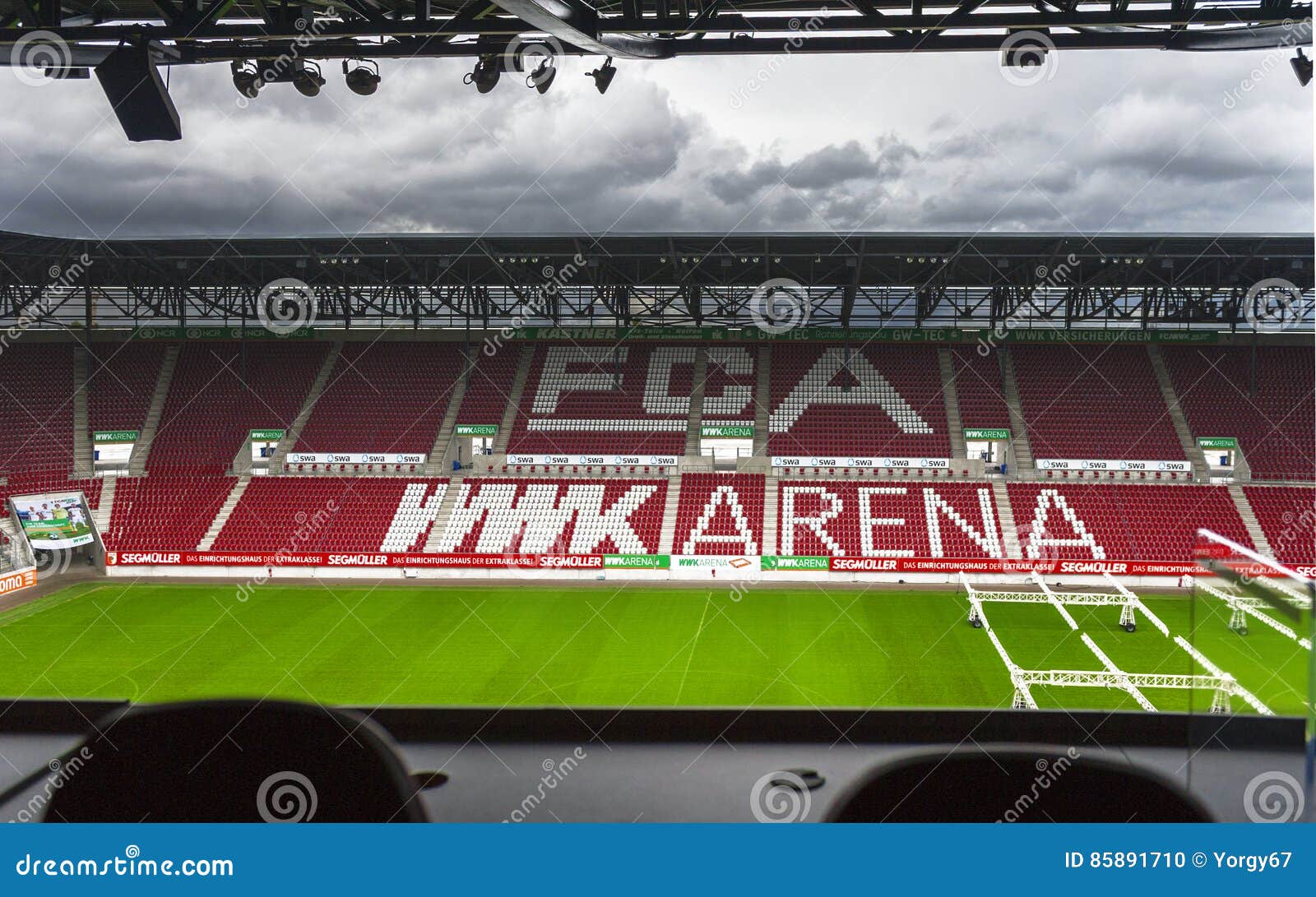 En la arena de WWK imagen editorial. Imagen de deporte - 85891710