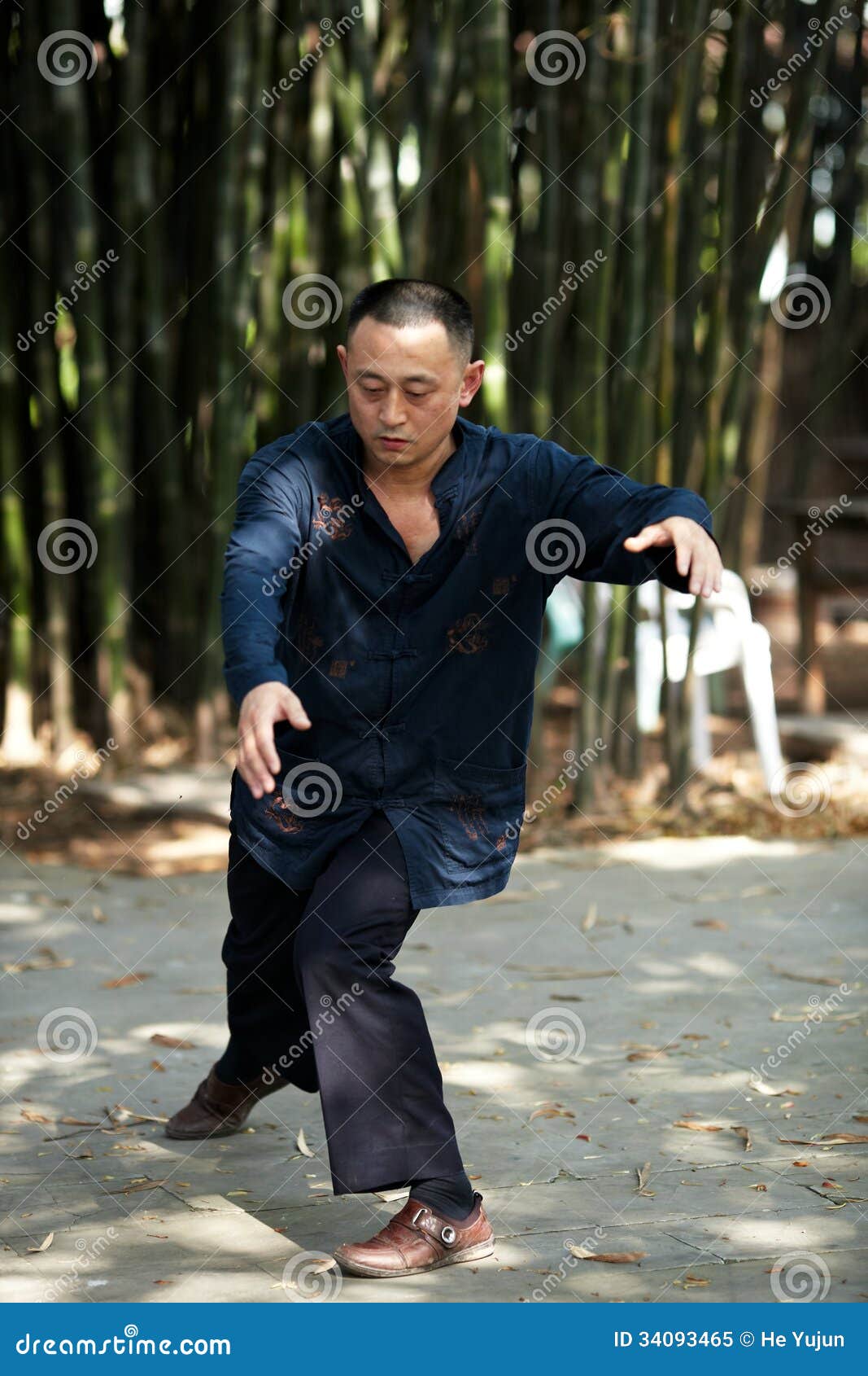 Encaixotamento Do Taiji Do Jogo Do Homem Imagem de Stock - Imagem de ...