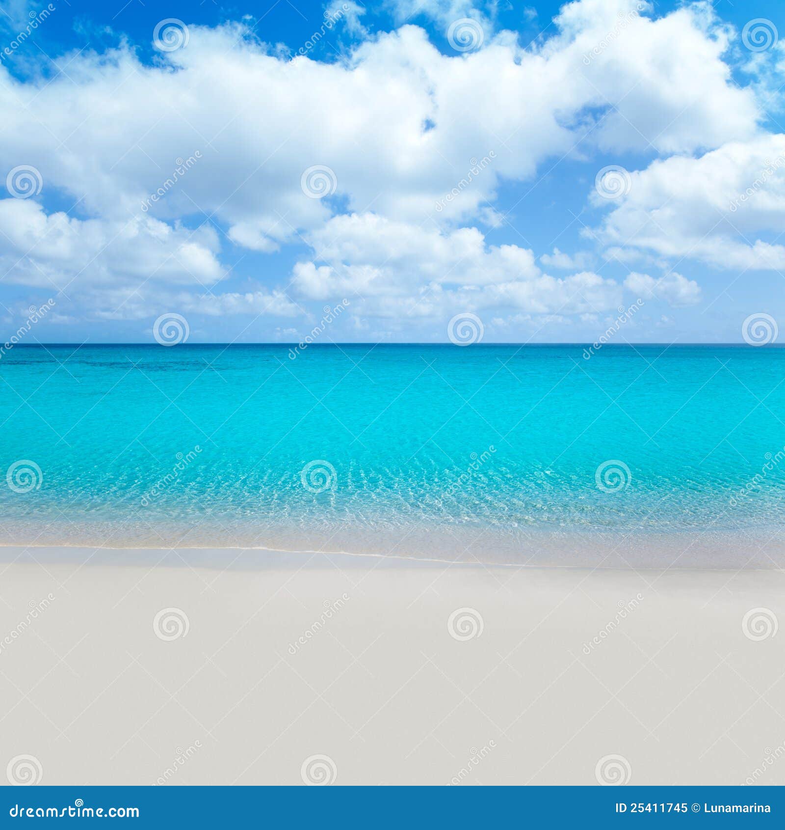 Encalhe Tropical Com Wate Branco Da Areia E Da Turquesa Imagem de Stock ...