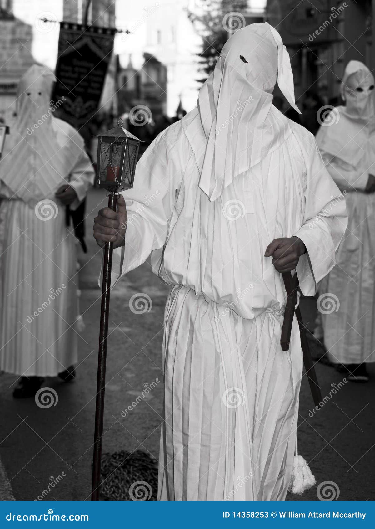 Encapuchado foto de archivo editorial. Imagen de acontecimiento - 14358253