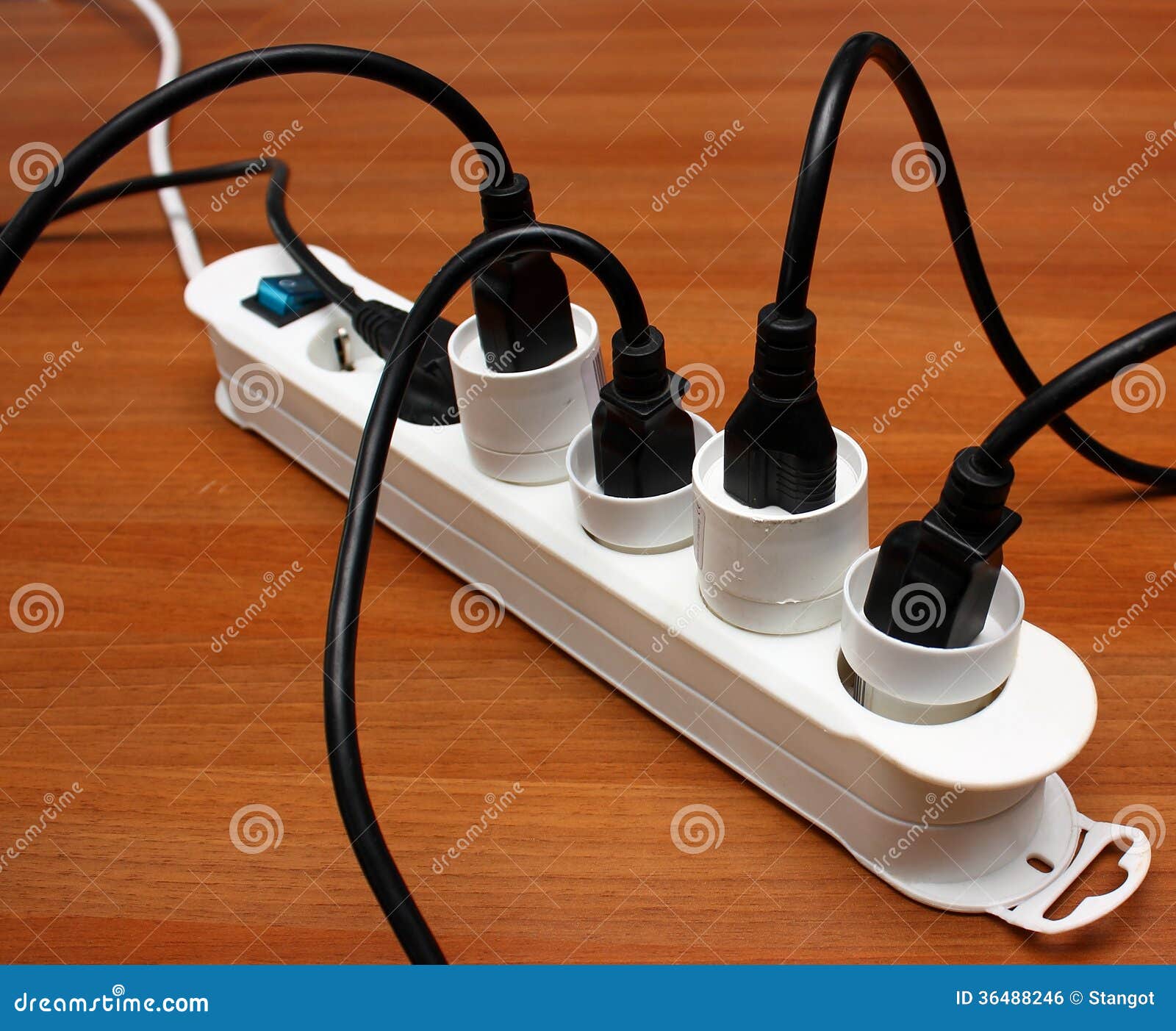 Enchufe eléctrico foto de archivo. Imagen de progreso - 36488246