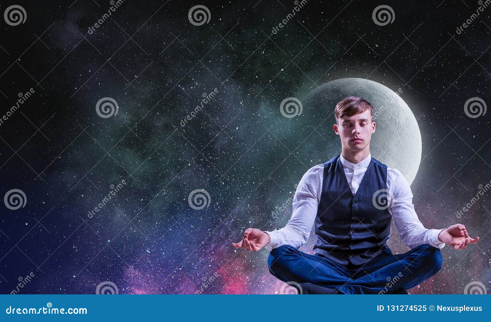 Encontrar El Equilibrio Interno Imagen de archivo - Imagen de meditar ...