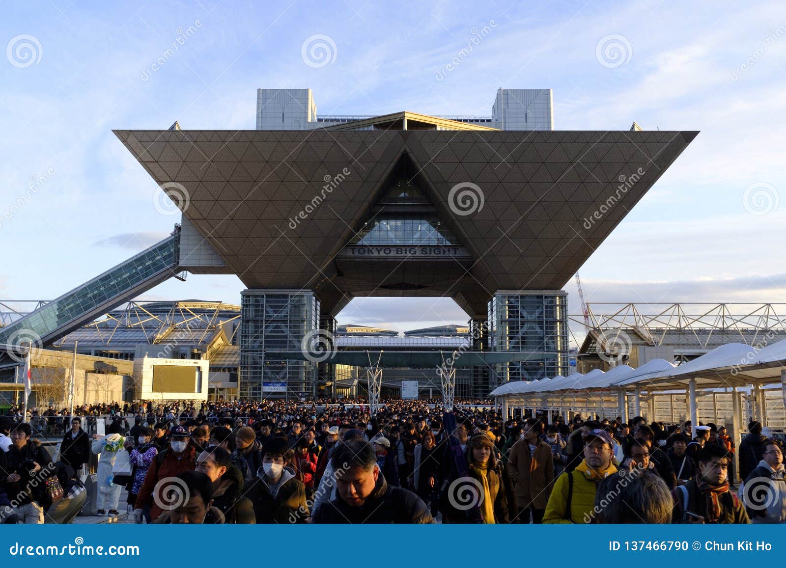 End of Comic Market 95 editorial image. Image of comicket - 137466790