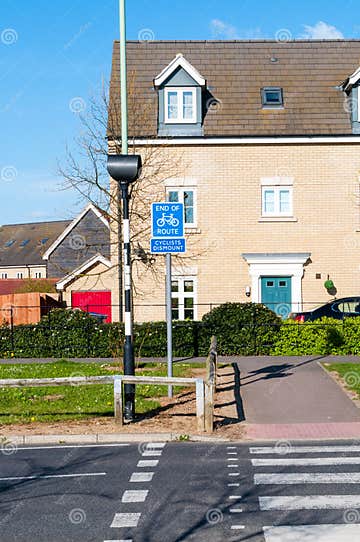 End of Cycle Route sign stock image. Image of road, modern - 53117357