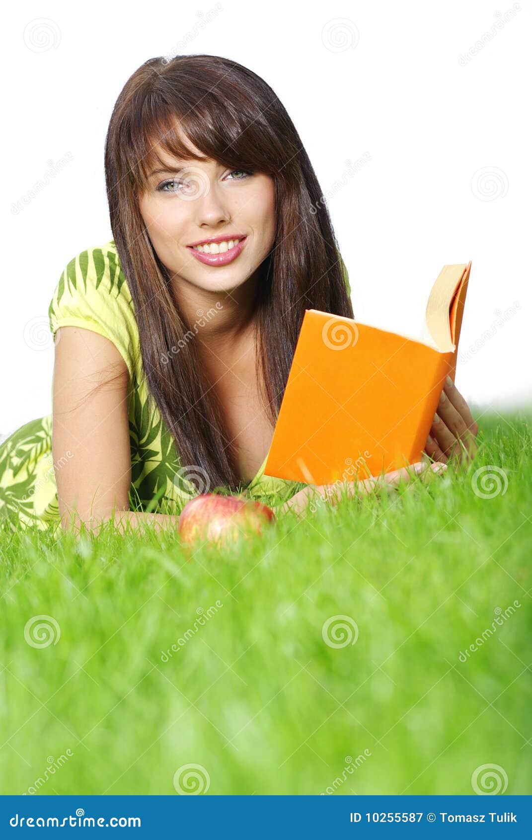 Endechas De La Mujer En Campo Verde Imagen de archivo - Imagen de cara ...