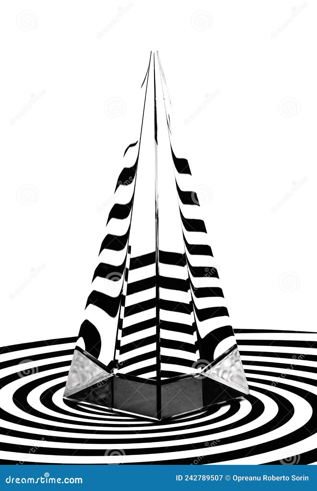 Endless Spiral Reflection on Glass Pyramid Prism Stock Illustration ...