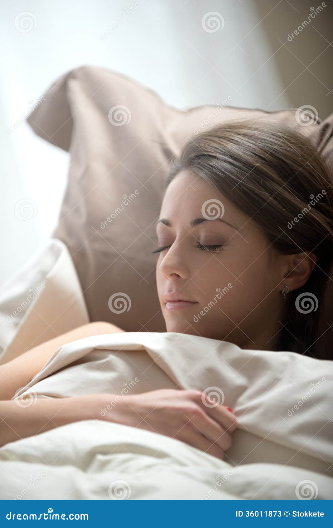 Endormi rapide image stock. Image du napping, chambre - 36011873