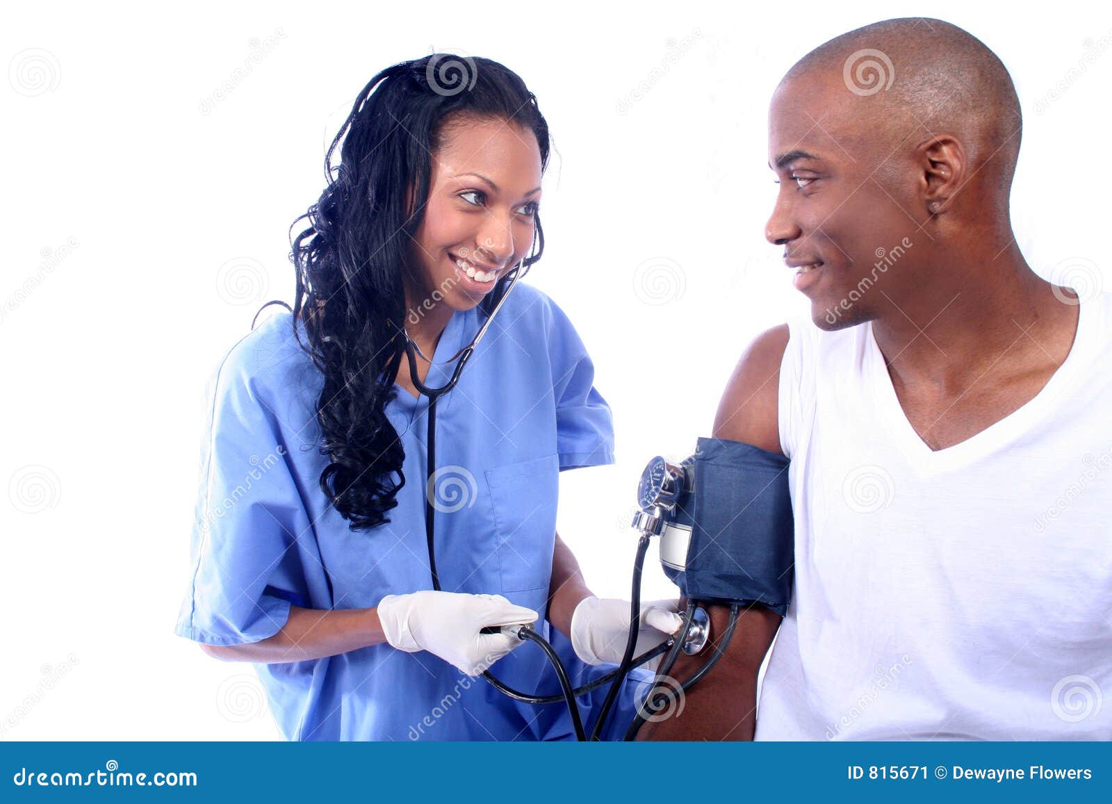 Enfermera y paciente imagen de archivo. Imagen de pulso - 815671