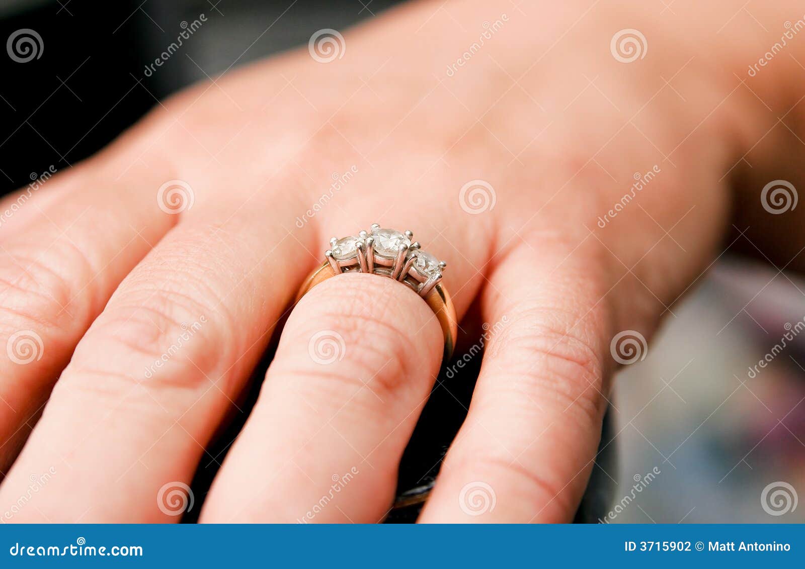 Engagement ring close up stock photo. Image of love, circlet - 3715902