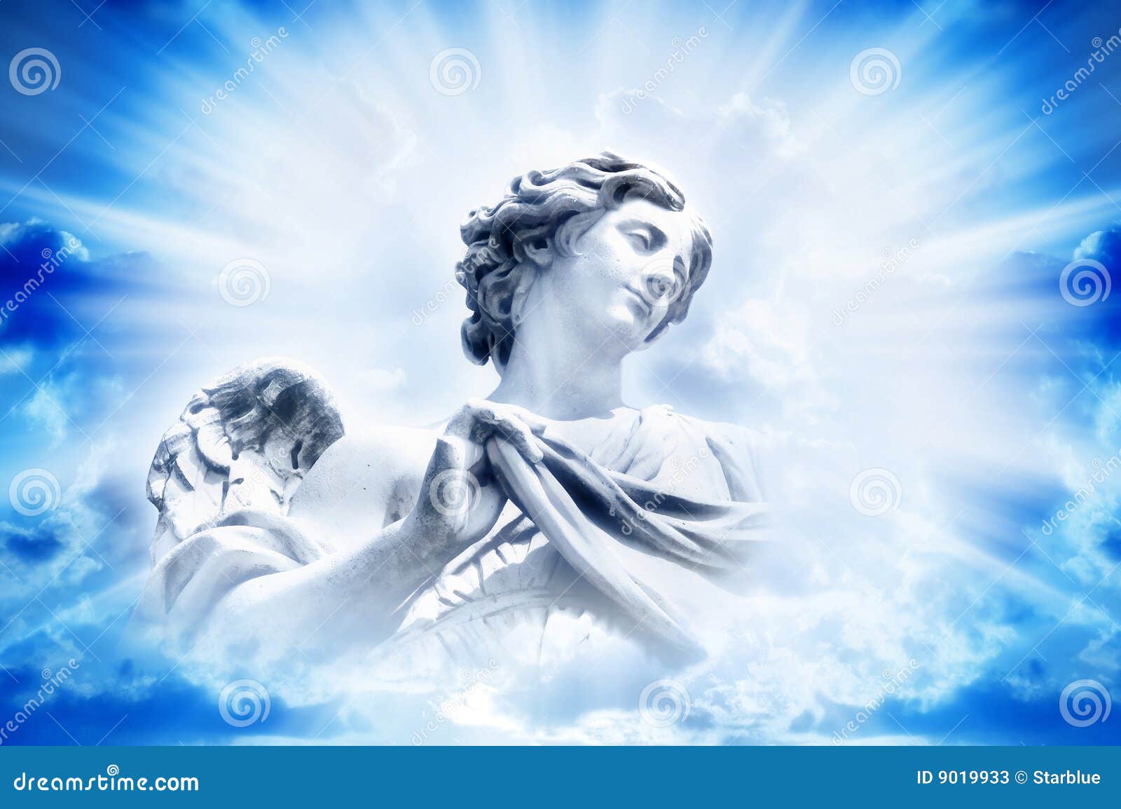 Engel in goddelijk licht stock afbeelding. Image of aura - 9019933