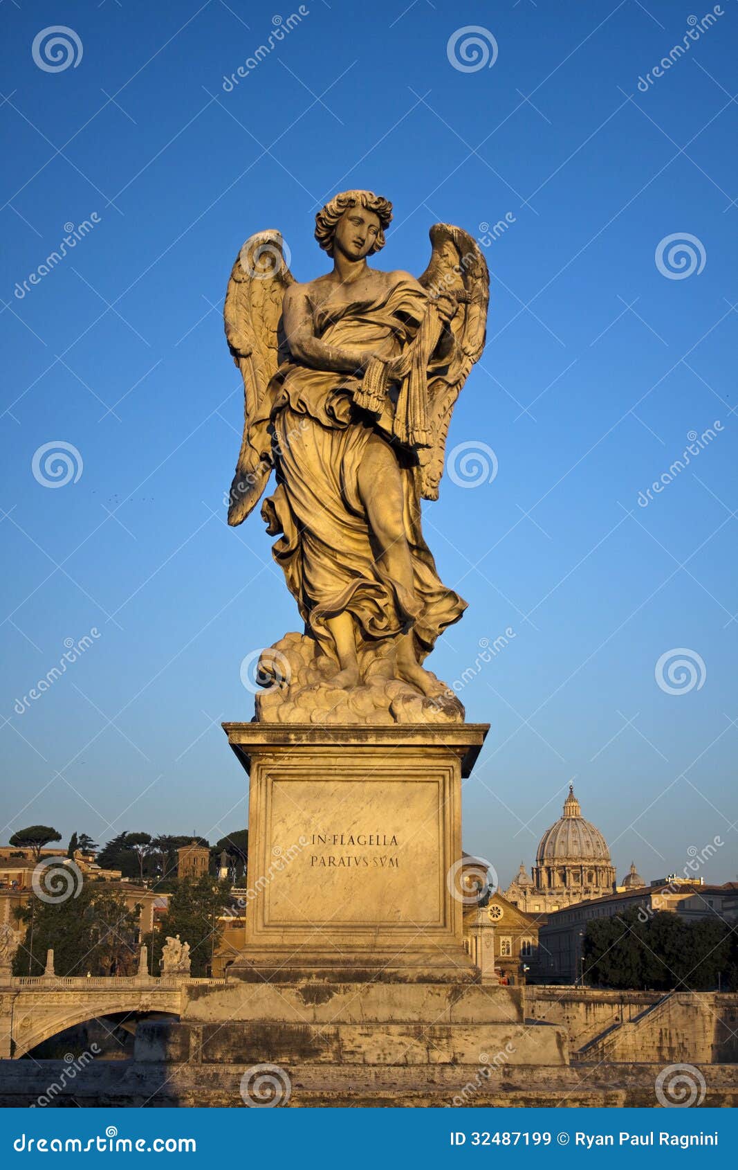 Engel Mit Plage in Ponte Sant Angelo, Rom, Italien Stockbild - Bild von ...