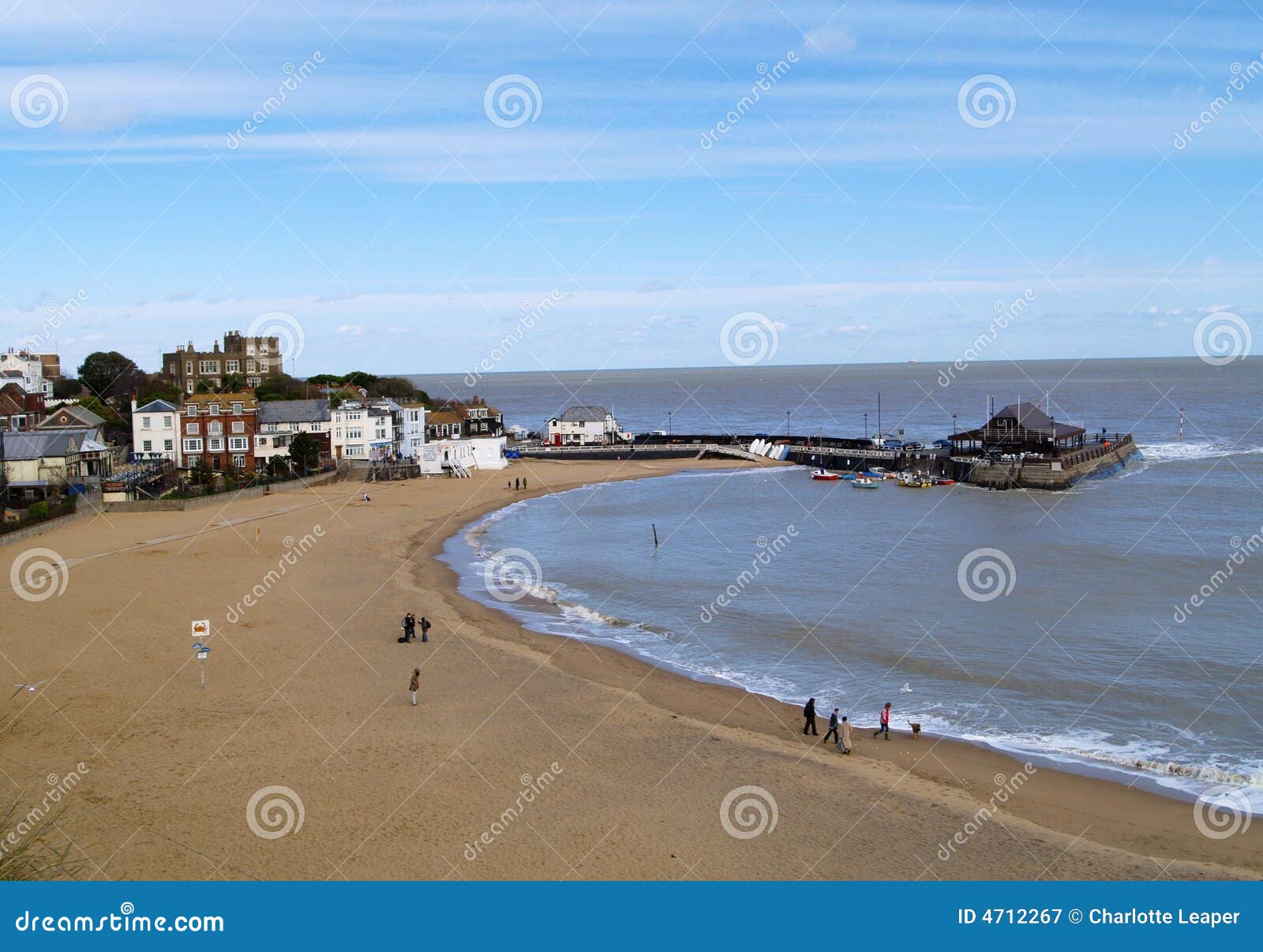 Engels Strand stock afbeelding. Image of stad, lopen, bestemming - 4712267