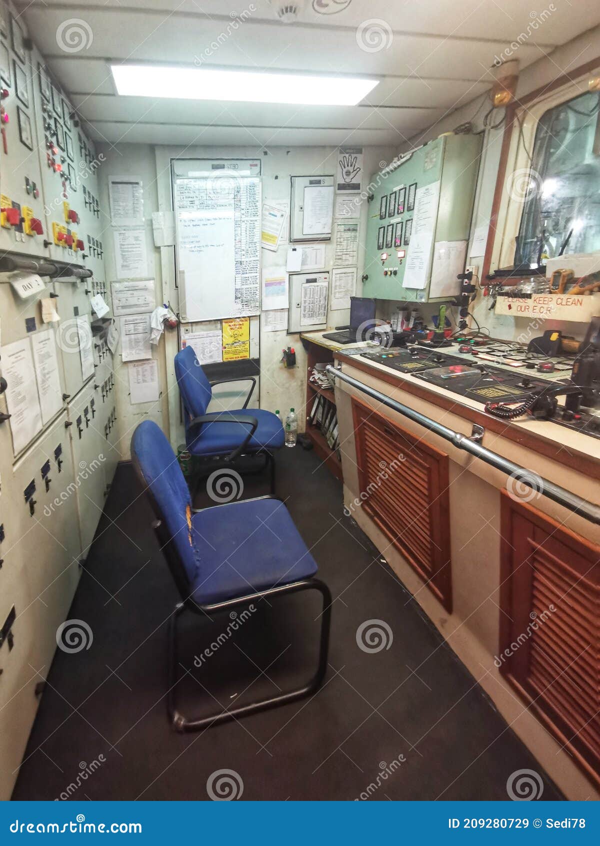 Offshore Vessel Engine Control Room Stock Image - Image of engine ...