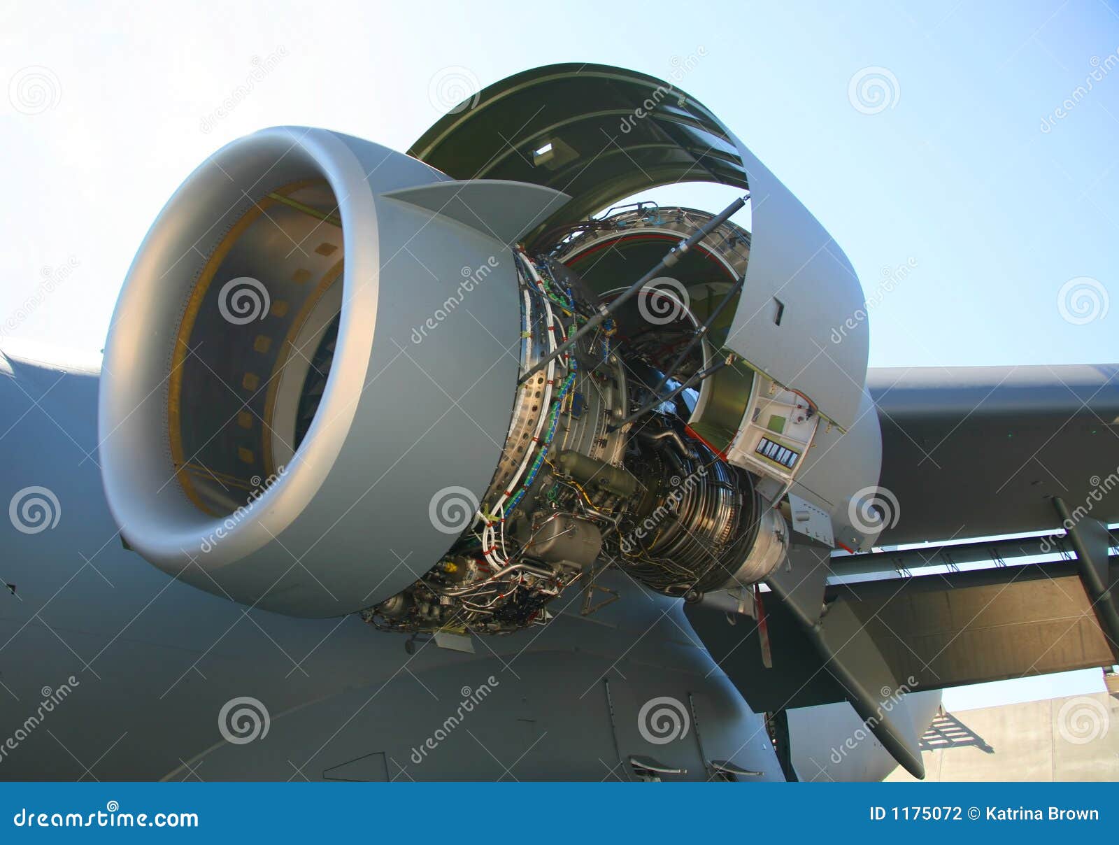 Engine Des Avions C-17 Militaires Photo stock - Image du expédition ...