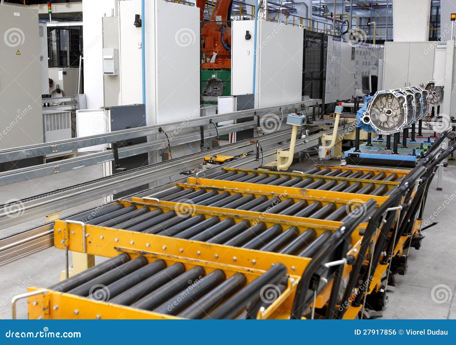 Engine factory editorial photo. Image of interior, engine - 27917856