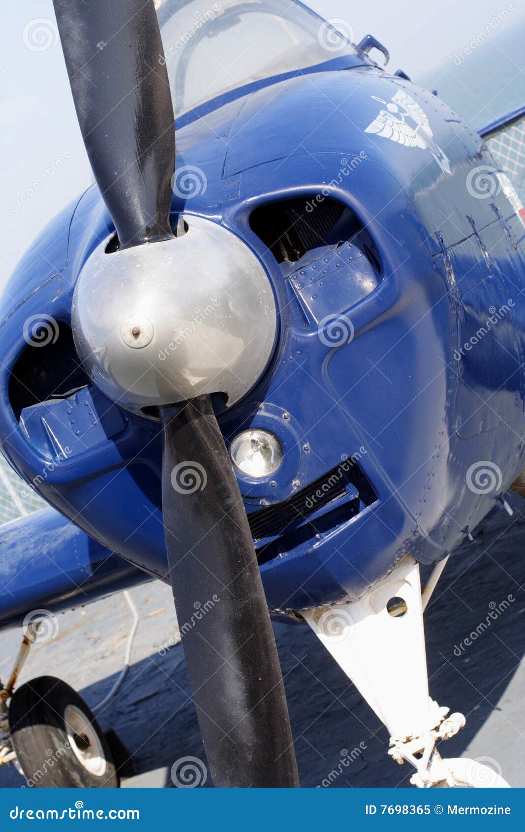Engine and Propeller of Plane Stock Image - Image of blue, silver: 7698365