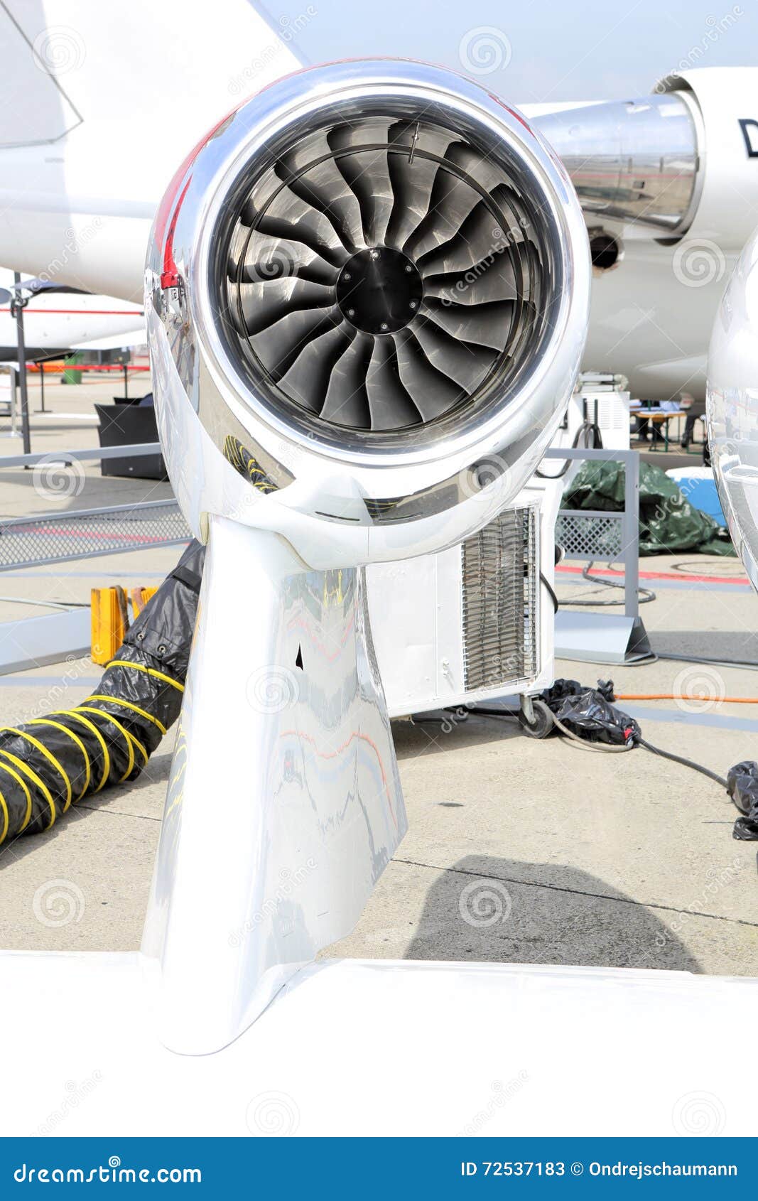 Engine on the pylon stock image. Image of turbine, cover - 72537183