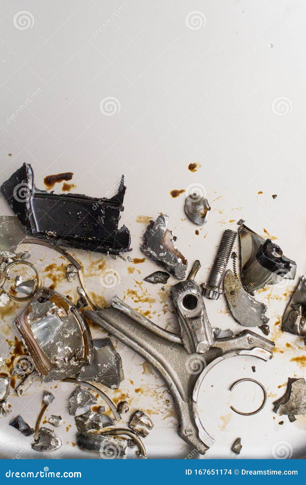 The Engine of the Sports Car Exploded and Collapsed at the Start of the ...