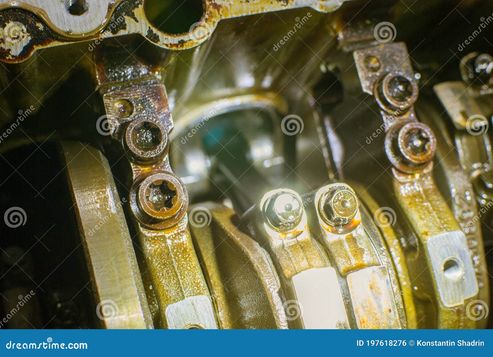 The Engine of the Sports Car Exploded and Collapsed at the Start of the ...