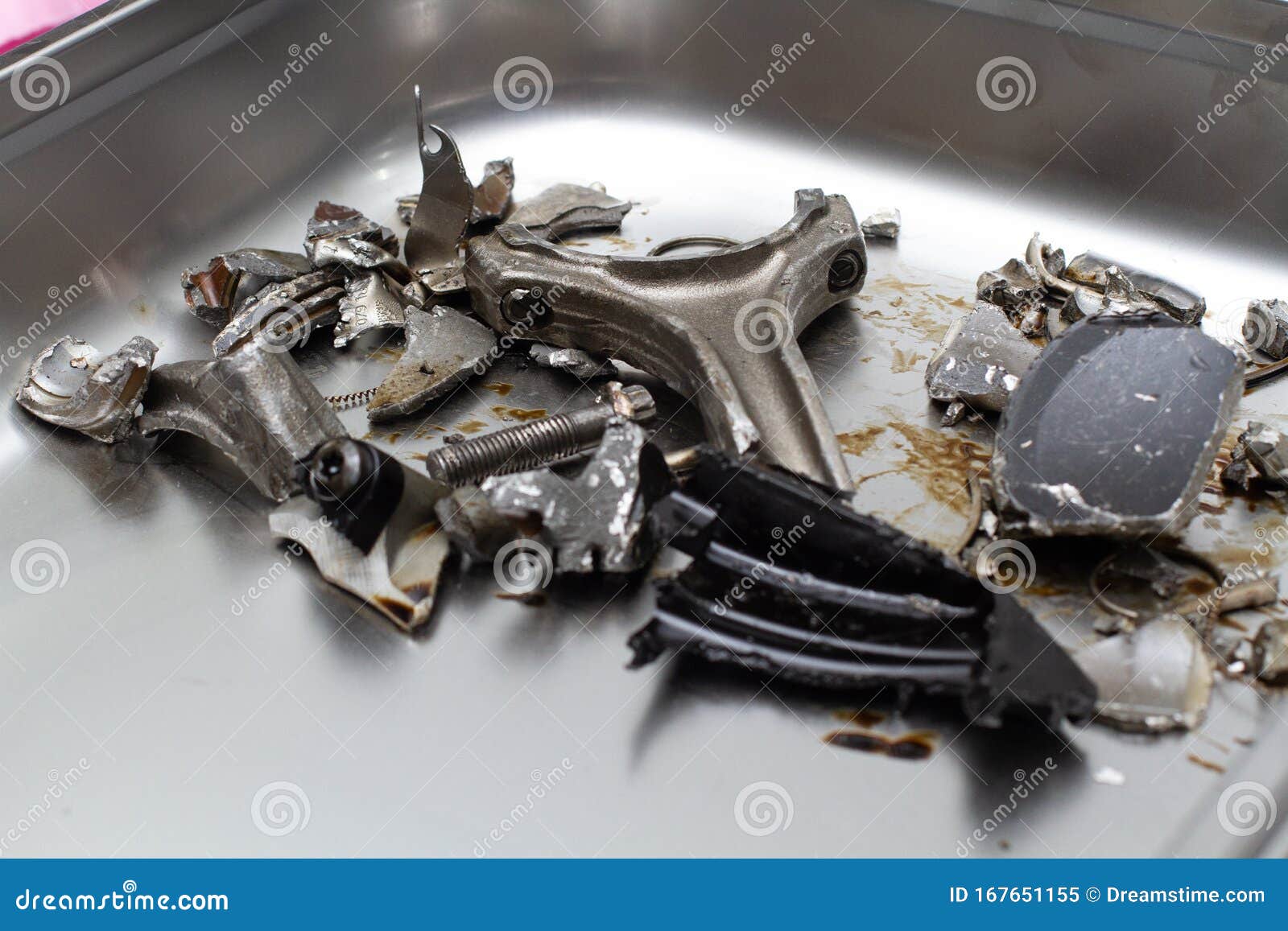 The Engine of the Sports Car Exploded and Collapsed at the Start of the ...